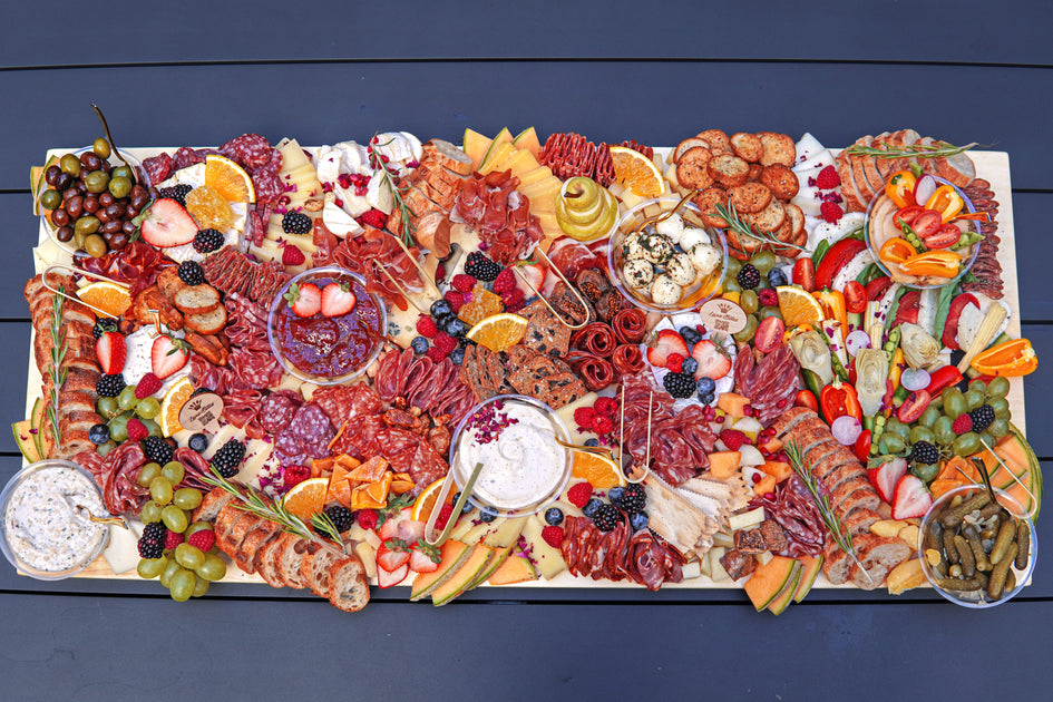 Takeaway graze board